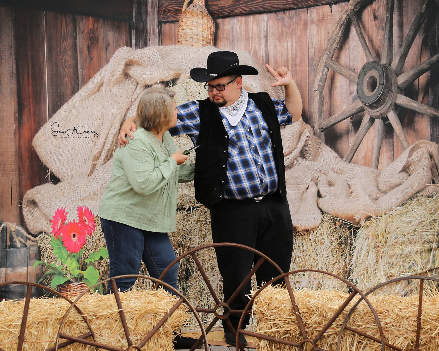 Old Barn Backdrop West Cowboy Vintage Wooden Barn Straw Backdrop LV-80