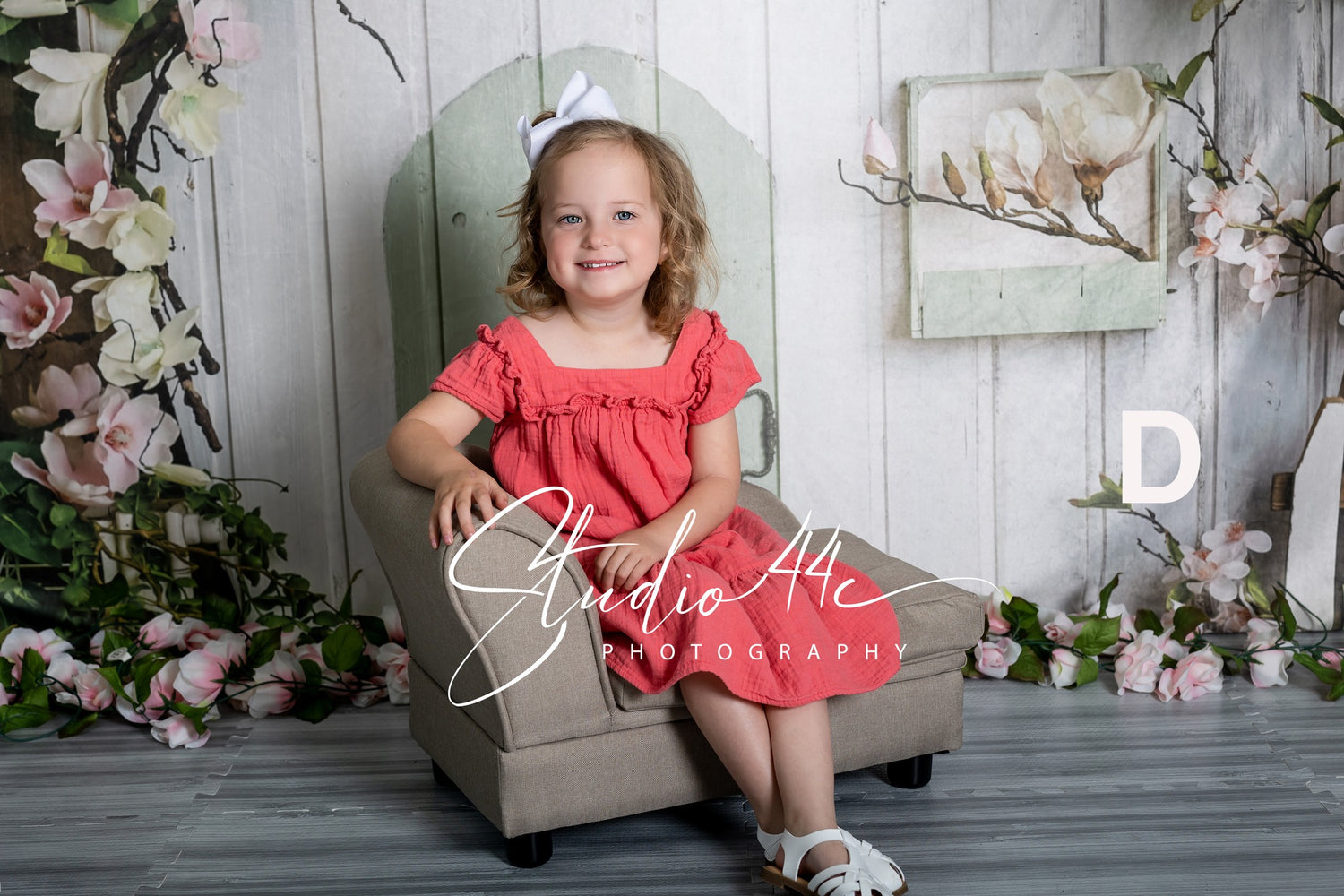 Pink Flowers Rustic House Spring Backdrop D1055