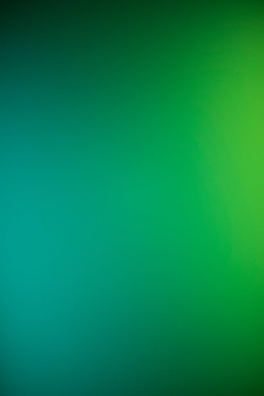 Backdrop For Headshot Vibrant Green Gradient Backdrop GQ4-196